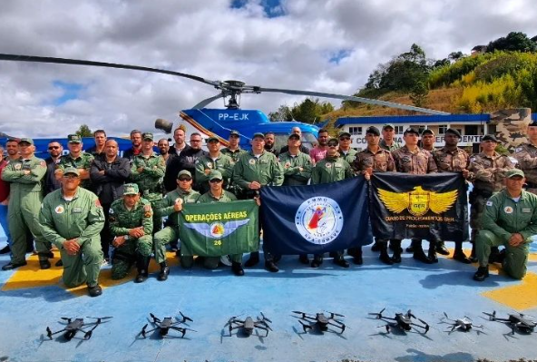 COMAVE/PMMG realiza formatura de curso de Aeronaves Remotamente ...