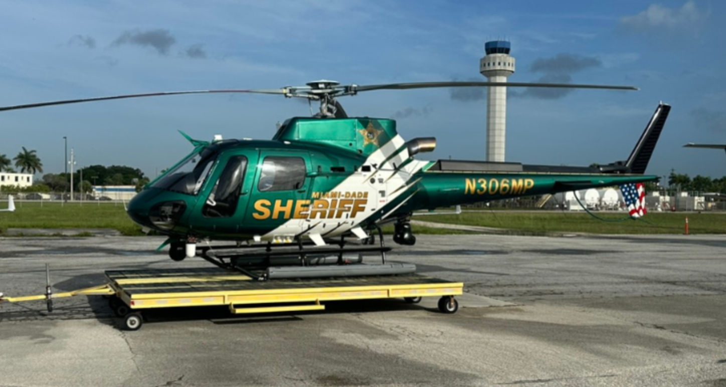 Miami Dade recebe dois Airbus H125 em configuração policial - Piloto ...
